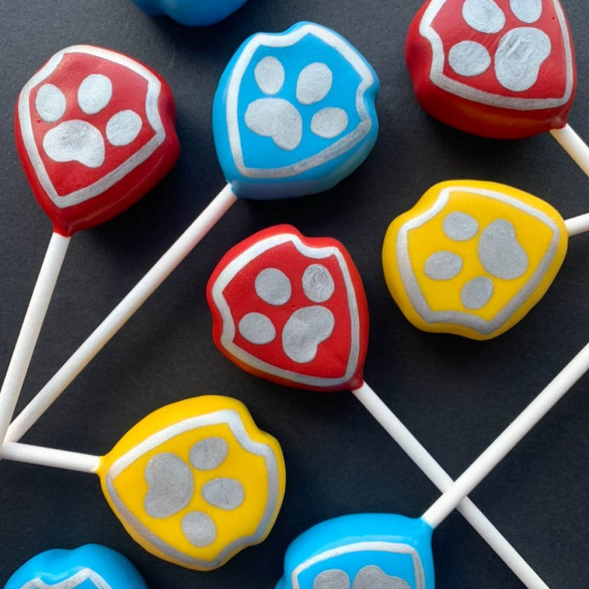 Paw Shield Cake Pops – PopBakery